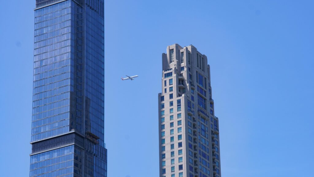 24/7 LGA Shuttle Service: Ultimate Thrilling Rides From $20!